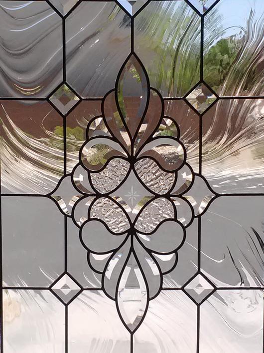 "Clearly Elegant" - Delphi Artist Gallery