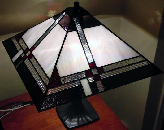 Large Prairie Style Desk Lamp - Delphi Artist Gallery