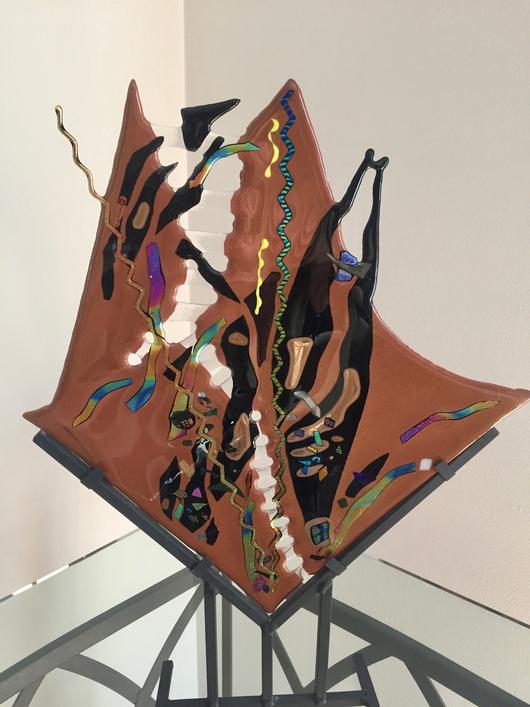 Free Standing Glass - Delphi Artist Gallery