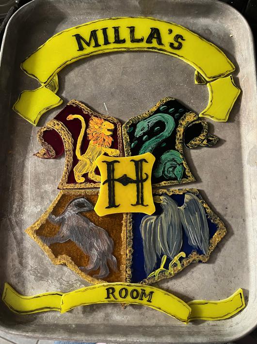 Hogwarts Logo - Custom Sign - Delphi Artist Gallery