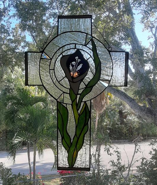 Flashed Glass Calla Lilly Cross 2023 - Delphi Artist Gallery