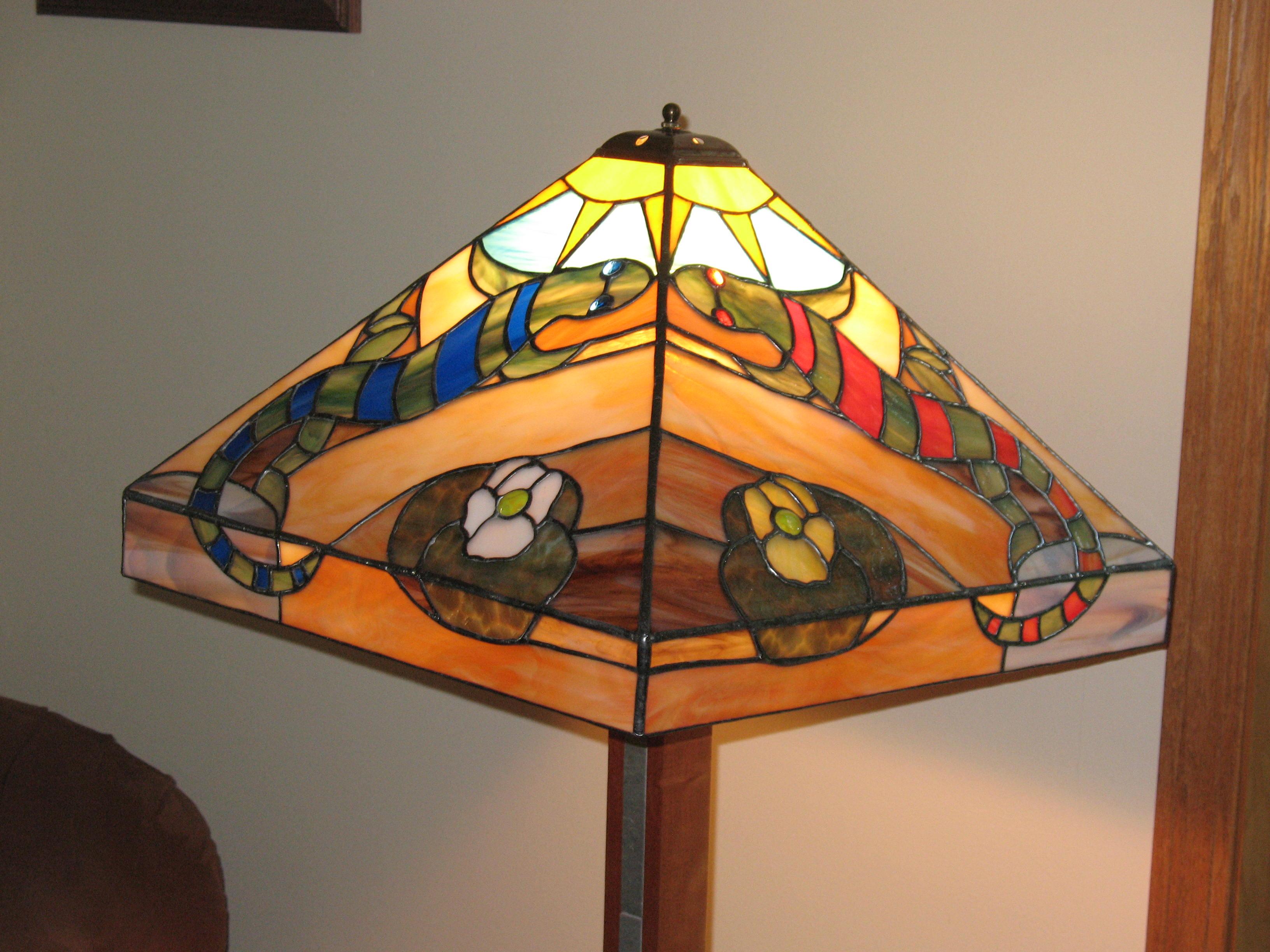 Lizard Lamp - Delphi Artist Gallery