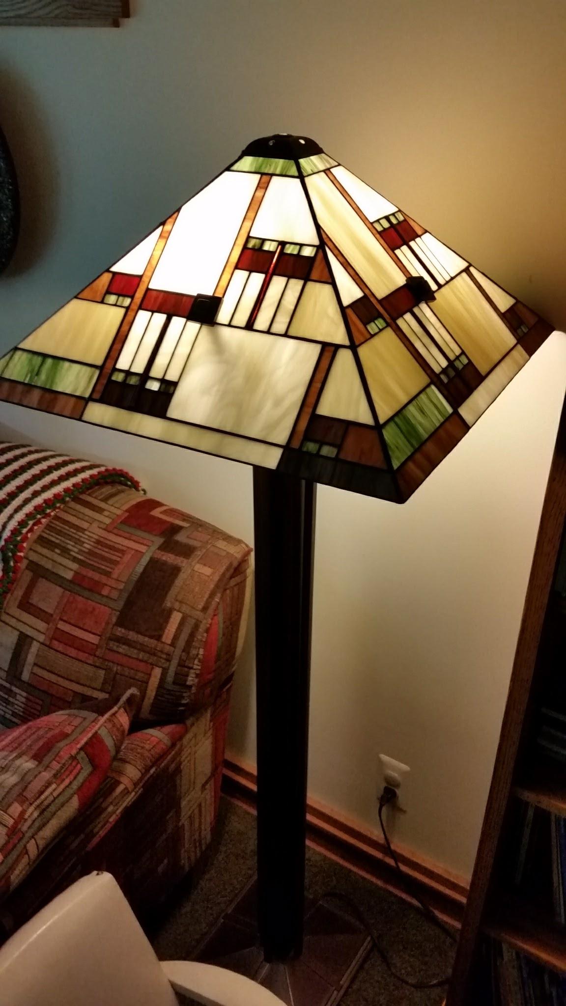 Prairie Style Floor Lamp - Delphi Artist Gallery